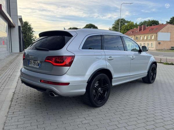 Pelēks Audi Q7 2013 Klaipėda, ar dzinēja tilpumu 4.20 L un nobraukumu 200 tūkst. km par 12900 €, foto 4 vietnē AUTOMOTO.COM.LV