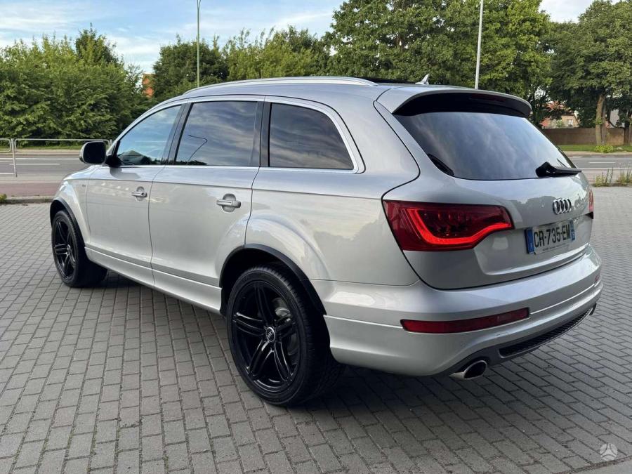 Grey Audi Q7 2013 in Klaipeda, with an engine capacity of 4.20 L and mileage of 200 thousand km for 12900 €, photo 7 on AUTOMOTO.COM.LV
