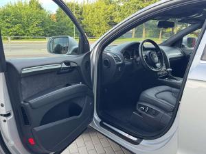 Grey Audi Q7 2013 in Klaipeda, with an engine capacity of 4.20 L and mileage of 200 thousand km for 12900 €, photo 13 on AUTOMOTO.COM.LV