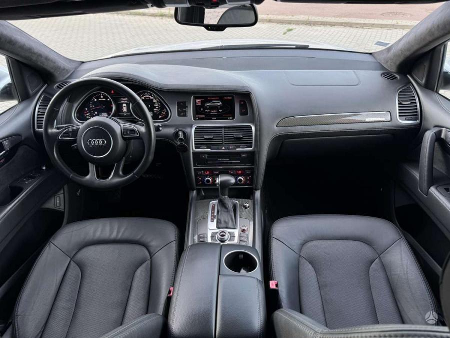 Grey Audi Q7 2013 in Klaipeda, with an engine capacity of 4.20 L and mileage of 200 thousand km for 12900 €, photo 17 on AUTOMOTO.COM.LV