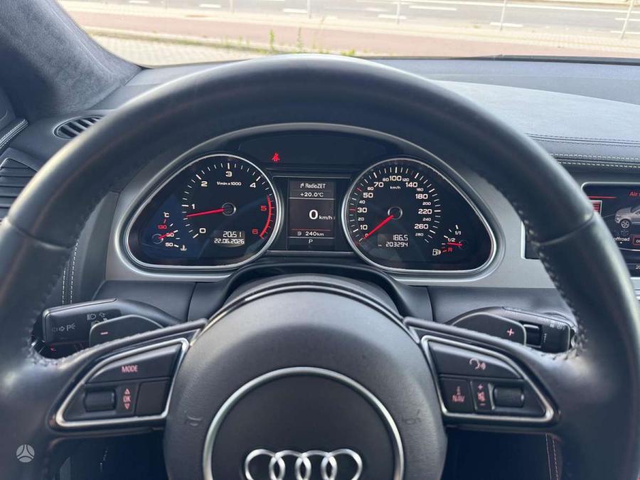 Grey Audi Q7 2013 in Klaipeda, with an engine capacity of 4.20 L and mileage of 200 thousand km for 12900 €, photo 19 on AUTOMOTO.COM.LV