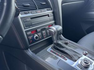 Grey Audi Q7 2013 in Klaipeda, with an engine capacity of 4.20 L and mileage of 200 thousand km for 12900 €, photo 20 on AUTOMOTO.COM.LV