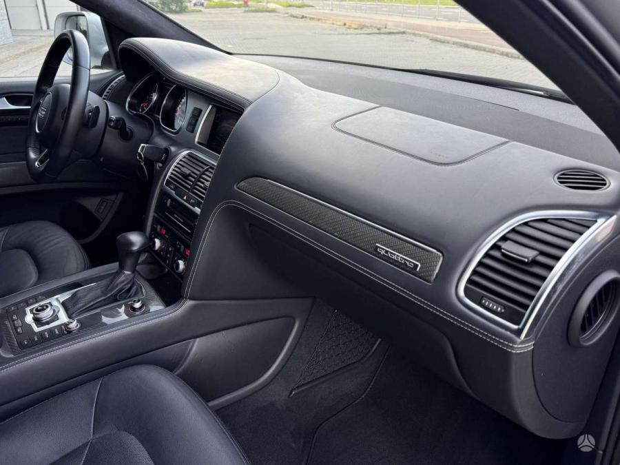 Grey Audi Q7 2013 in Klaipeda, with an engine capacity of 4.20 L and mileage of 200 thousand km for 12900 €, photo 21 on AUTOMOTO.COM.LV