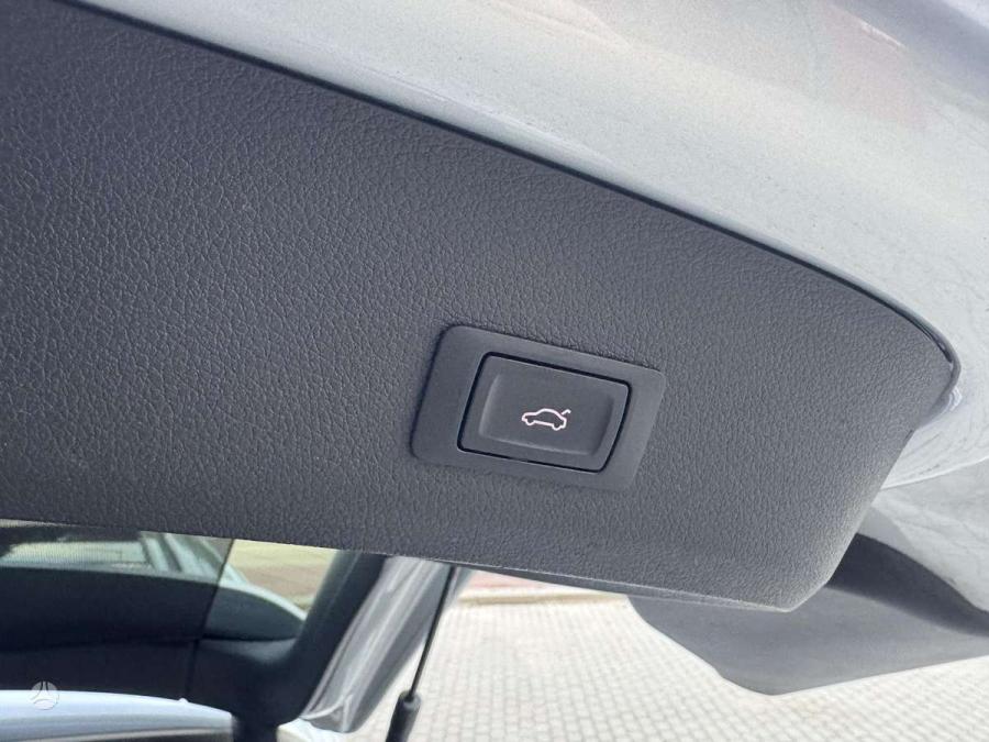 Grey Audi Q7 2013 in Klaipeda, with an engine capacity of 4.20 L and mileage of 200 thousand km for 12900 €, photo 33 on AUTOMOTO.COM.LV