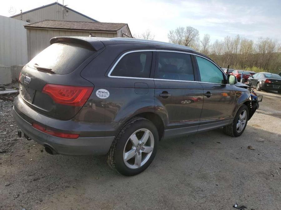 Grey Audi Q7 2013 in Vilnius, with an engine capacity of 3.00 L and mileage of 214 thousand km for 5400 €, photo 3 on AUTOMOTO.COM.LV
