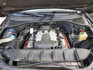 Grey Audi Q7 2013 in Vilnius, with an engine capacity of 3.00 L and mileage of 214 thousand km for 5400 €, photo 13 on AUTOMOTO.COM.LV
