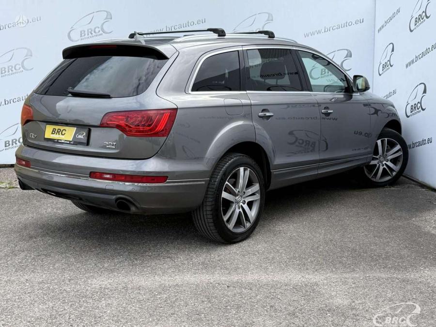 Grey Audi Q7 2014 in Klaipeda, with an engine capacity of 3.00 L and mileage of 277 thousand km for 6000 €, photo 3 on AUTOMOTO.COM.LV