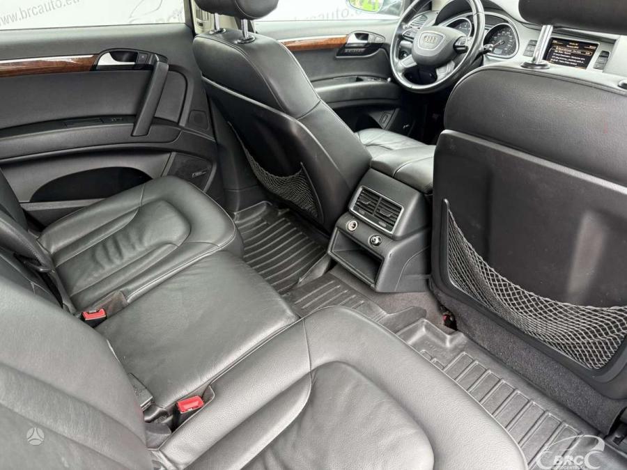 Grey Audi Q7 2014 in Klaipeda, with an engine capacity of 3.00 L and mileage of 277 thousand km for 6000 €, photo 12 on AUTOMOTO.COM.LV
