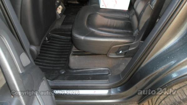 Grey Audi Q7 2014 in Tallinn, with an engine capacity of 3.00 L and mileage of 275 thousand km for 13790 €, photo 11 on AUTOMOTO.COM.LV