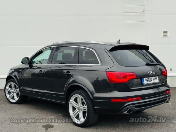 Pelēks Audi Q7 2014 Tallina, ar dzinēja tilpumu 3.00 L un nobraukumu 247 tūkst. km par 12990 €, foto 4 vietnē AUTOMOTO.COM.LV