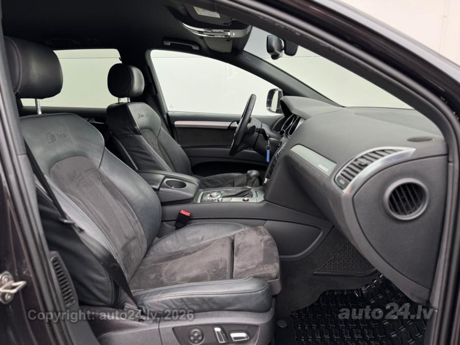 Grey Audi Q7 2014 in Tallinn, with an engine capacity of 3.00 L and mileage of 247 thousand km for 11999 €, photo 11 on AUTOMOTO.COM.LV
