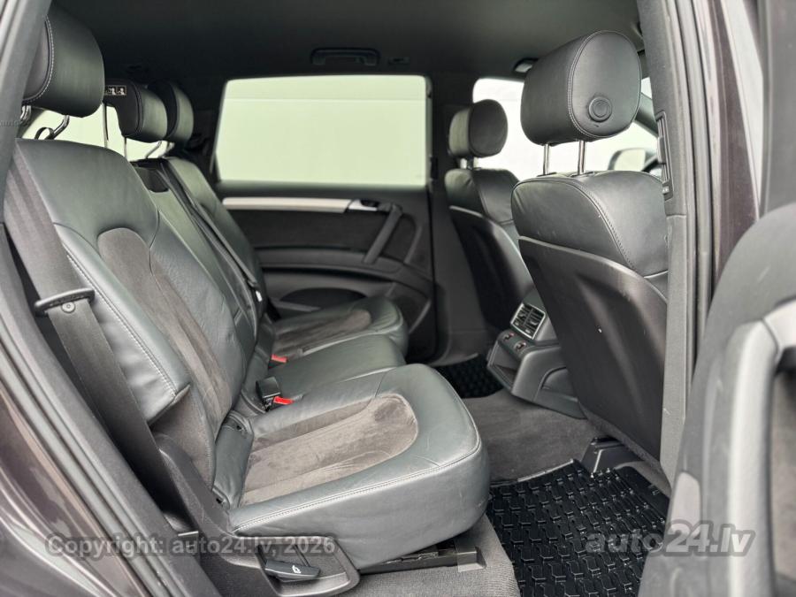 Grey Audi Q7 2014 in Tallinn, with an engine capacity of 3.00 L and mileage of 247 thousand km for 11999 €, photo 16 on AUTOMOTO.COM.LV
