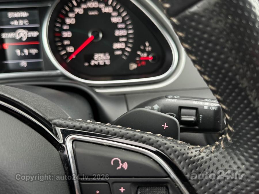 Grey Audi Q7 2014 in Tallinn, with an engine capacity of 3.00 L and mileage of 247 thousand km for 11999 €, photo 20 on AUTOMOTO.COM.LV
