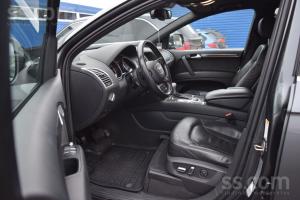 Grey Audi Q7 2014 in Riga, with an engine capacity of 4.20 L and mileage of 247 thousand km for 13500 €, photo 4 on AUTOMOTO.COM.LV