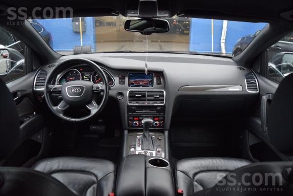 Grey Audi Q7 2014 in Riga, with an engine capacity of 4.20 L and mileage of 247 thousand km for 13500 €, photo 4 on AUTOMOTO.COM.LV