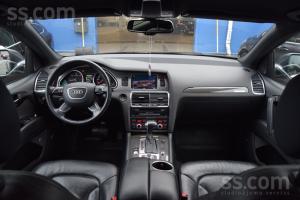 Grey Audi Q7 2014 in Riga, with an engine capacity of 4.20 L and mileage of 247 thousand km for 13500 €, photo 5 on AUTOMOTO.COM.LV