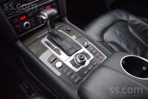 Grey Audi Q7 2014 in Riga, with an engine capacity of 4.20 L and mileage of 247 thousand km for 13500 €, photo 6 on AUTOMOTO.COM.LV
