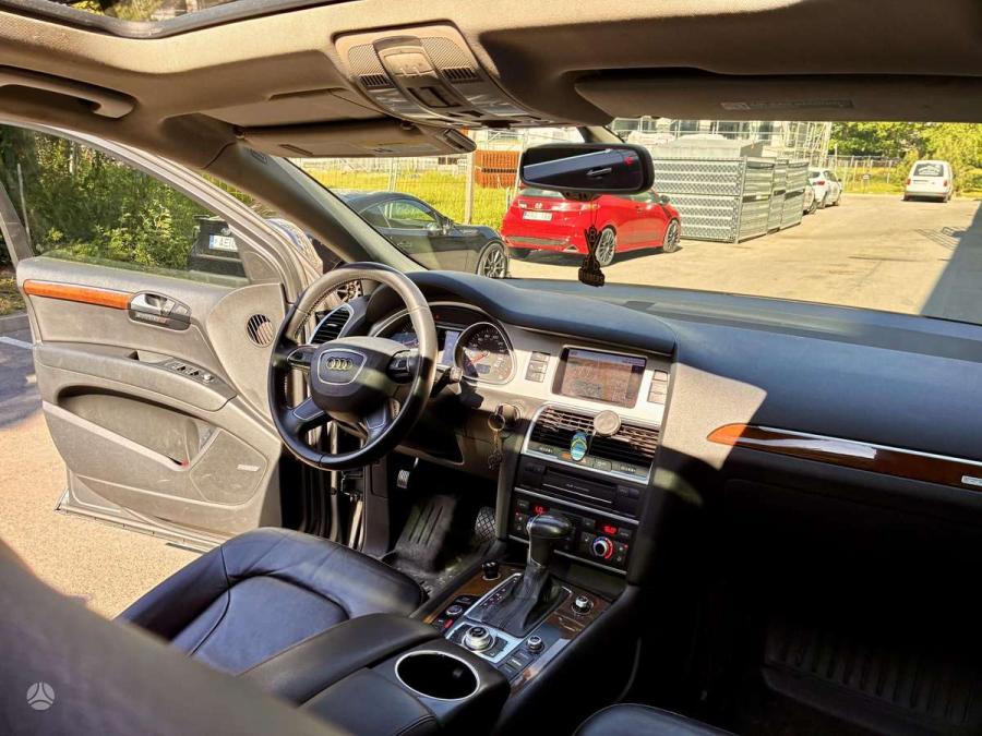 Grey Audi Q7 2014 in Klaipeda, with an engine capacity of 3.00 L and mileage of 278 thousand km for 9200 €, photo 9 on AUTOMOTO.COM.LV