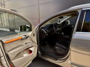 Grey Audi Q7 2014 in Klaipeda, with an engine capacity of 3.00 L and mileage of 278 thousand km for 9200 €, photo 12 on AUTOMOTO.COM.LV