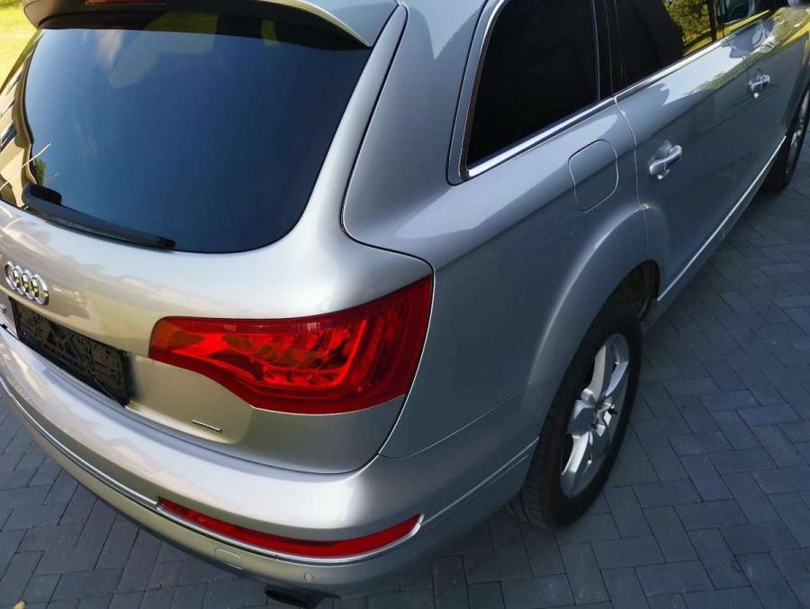 Grey Audi Q7 2014 in Vilnius, with an engine capacity of 3.00 L and mileage of 245 thousand km for 11500 €, photo 12 on AUTOMOTO.COM.LV