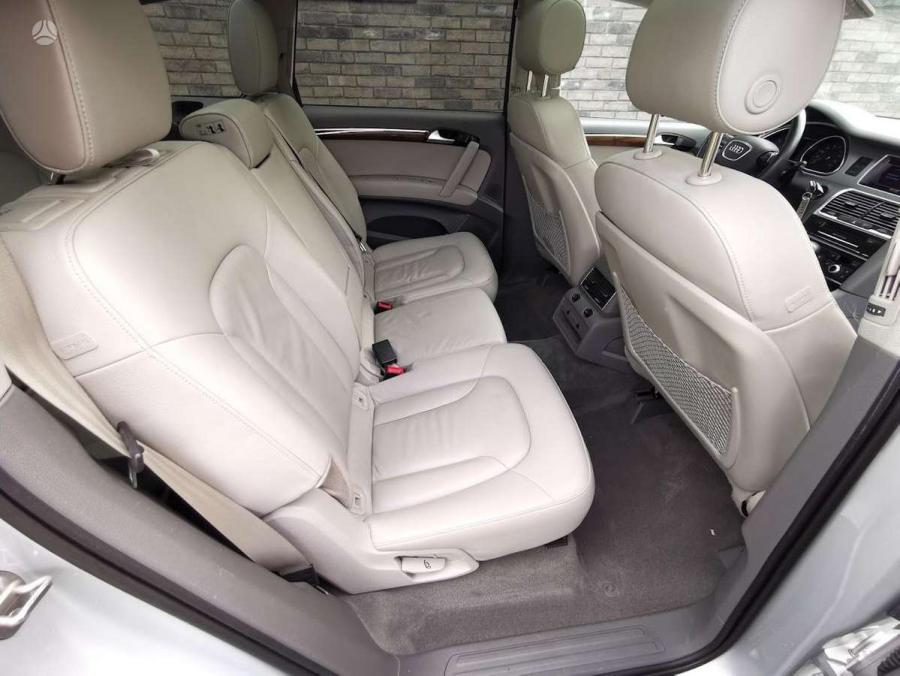 Grey Audi Q7 2014 in Vilnius, with an engine capacity of 3.00 L and mileage of 245 thousand km for 11500 €, photo 16 on AUTOMOTO.COM.LV
