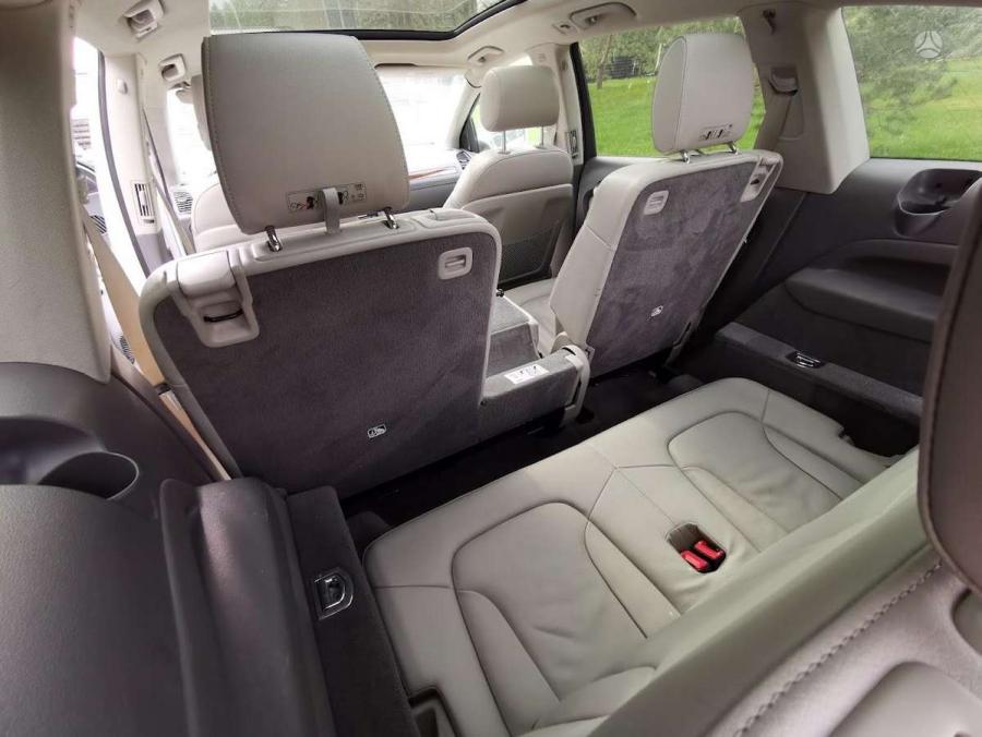 Grey Audi Q7 2014 in Vilnius, with an engine capacity of 3.00 L and mileage of 245 thousand km for 11500 €, photo 22 on AUTOMOTO.COM.LV