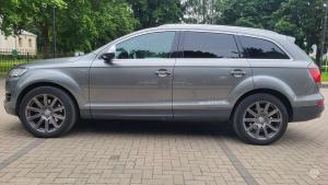 Grey Audi Q7 2014 in Jonava, with an engine capacity of 2.97 L and mileage of 196 thousand km for 13499 €, photo 4 on AUTOMOTO.COM.LV