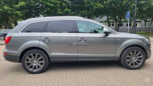 Grey Audi Q7 2014 in Jonava, with an engine capacity of 2.97 L and mileage of 196 thousand km for 13499 €, photo 5 on AUTOMOTO.COM.LV