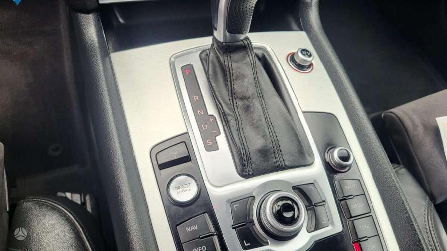 Grey Audi Q7 2014 in Jonava, with an engine capacity of 2.97 L and mileage of 196 thousand km for 13499 €, photo 15 on AUTOMOTO.COM.LV