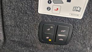 Grey Audi Q7 2014 in Jonava, with an engine capacity of 2.97 L and mileage of 196 thousand km for 13499 €, photo 37 on AUTOMOTO.COM.LV