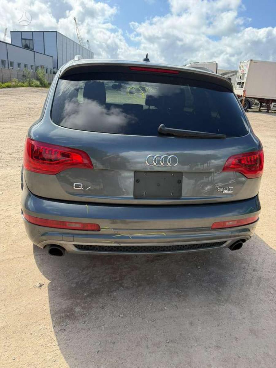 Grey Audi Q7 2014 in Klaipeda, with an engine capacity of 3.00 L and mileage of 205 thousand km for 7200 €, photo 5 on AUTOMOTO.COM.LV