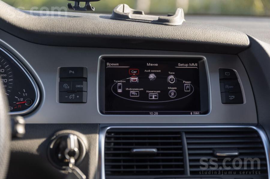 Grey Audi Q7 2014 in Bauska, with an engine capacity of 3.00 L and mileage of 295 thousand km for 12600 €, photo 14 on AUTOMOTO.COM.LV