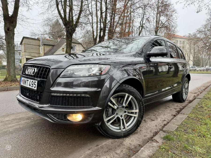 Grey Audi Q7 2015 in Kaunas, with an engine capacity of 3.00 L and mileage of 190 thousand km for 11999 €, photo 2 on AUTOMOTO.COM.LV