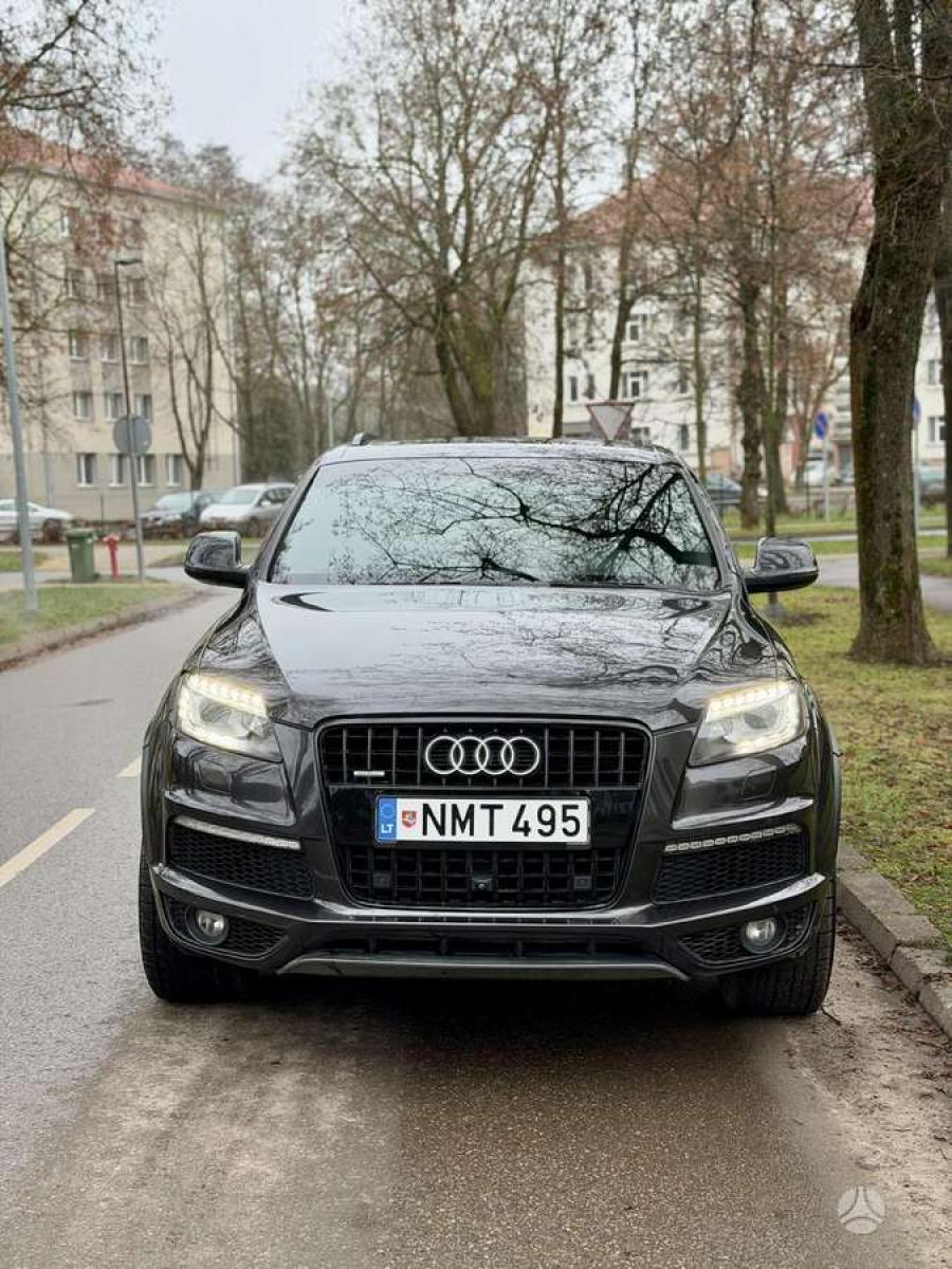 Grey Audi Q7 2015 in Kaunas, with an engine capacity of 3.00 L and mileage of 190 thousand km for 11999 €, photo 3 on AUTOMOTO.COM.LV