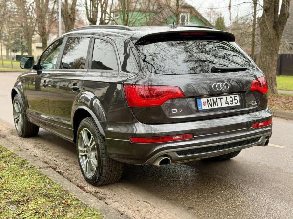 Grey Audi Q7 2015 in Kaunas, with an engine capacity of 3.00 L and mileage of 190 thousand km for 11999 €, photo 6 on AUTOMOTO.COM.LV