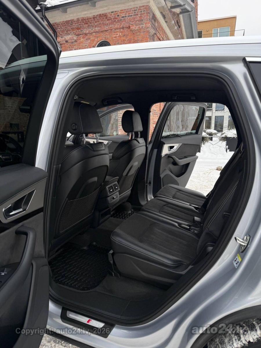 Grey Audi Q7 2015 in Tallinn, with an engine capacity of 3.00 L and mileage of 181 thousand km for 24999 €, photo 23 on AUTOMOTO.COM.LV