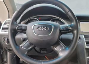 Grey Audi Q7 2015 in Vilnius, with an engine capacity of 2.97 L and mileage of 61 thousand km for 13200 €, photo 13 on AUTOMOTO.COM.LV