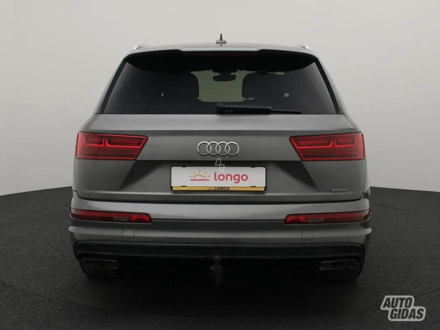 Grey Audi Q7 2015 in Vilnius, with an engine capacity of 3.00 L and mileage of 194 thousand km for 25799 €, photo 6 on AUTOMOTO.COM.LV