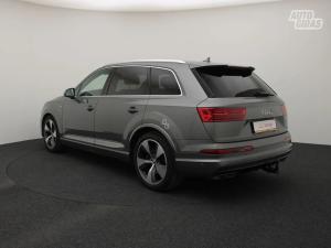 Grey Audi Q7 2015 in Vilnius, with an engine capacity of 3.00 L and mileage of 194 thousand km for 25799 €, photo 8 on AUTOMOTO.COM.LV