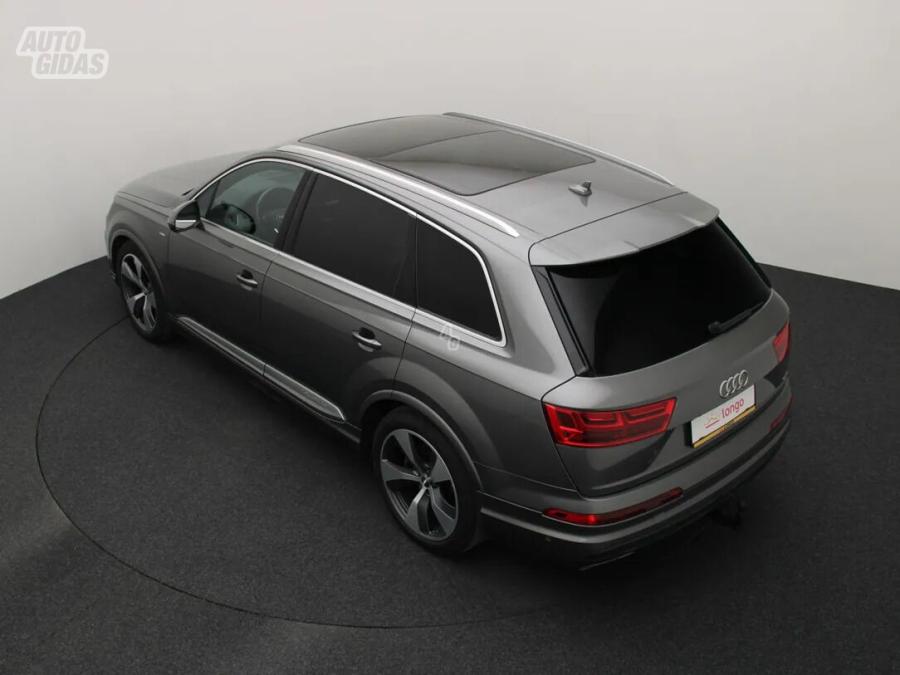 Grey Audi Q7 2015 in Vilnius, with an engine capacity of 3.00 L and mileage of 194 thousand km for 25799 €, photo 13 on AUTOMOTO.COM.LV