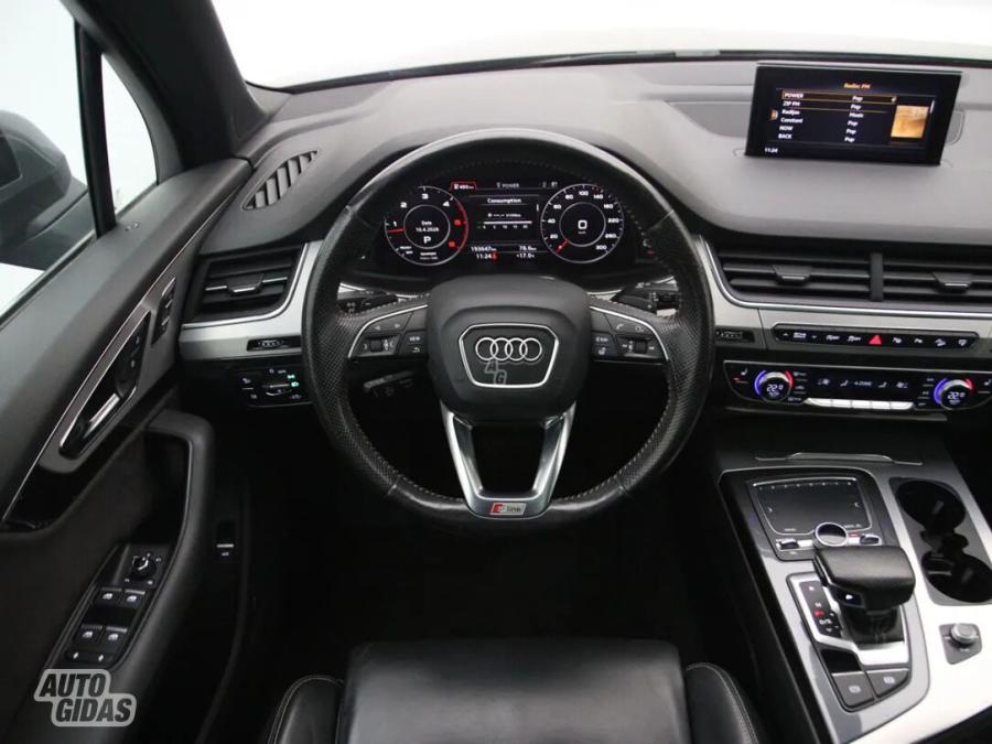 Grey Audi Q7 2015 in Vilnius, with an engine capacity of 3.00 L and mileage of 194 thousand km for 25799 €, photo 19 on AUTOMOTO.COM.LV
