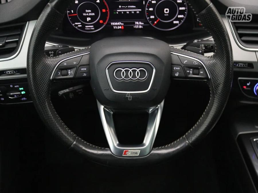 Grey Audi Q7 2015 in Vilnius, with an engine capacity of 3.00 L and mileage of 194 thousand km for 25799 €, photo 20 on AUTOMOTO.COM.LV
