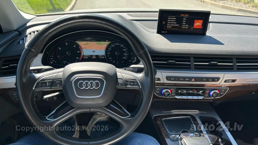 Grey Audi Q7 2015 in Tallinn, with an engine capacity of 3.00 L and mileage of 223 thousand km for 24900 €, photo 19 on AUTOMOTO.COM.LV