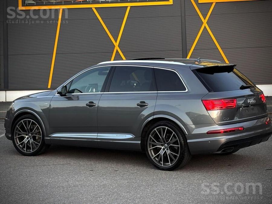 Grey Audi Q7 2015 in Riga, with an engine capacity of 3.00 L and mileage of 260 thousand km for 19655 €, photo 5 on AUTOMOTO.COM.LV