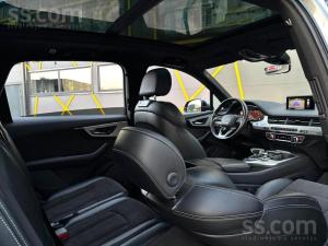 Grey Audi Q7 2015 in Riga, with an engine capacity of 3.00 L and mileage of 260 thousand km for 19655 €, photo 7 on AUTOMOTO.COM.LV