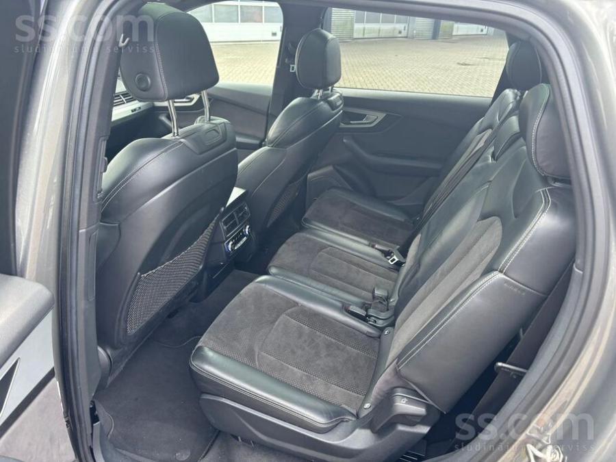 Grey Audi Q7 2015 in Riga, with an engine capacity of 3.00 L and mileage of 260 thousand km for 19655 €, photo 10 on AUTOMOTO.COM.LV