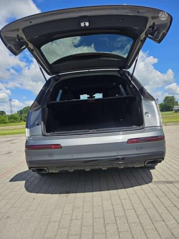 Pelēks Audi Q7 2015 Plungė, ar dzinēja tilpumu 2.97 L un nobraukumu 296 tūkst. km par 19000 €, foto 6 vietnē AUTOMOTO.COM.LV