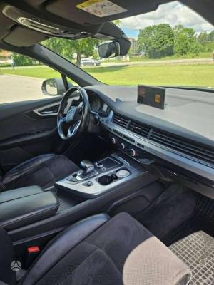 Grey Audi Q7 2015 in Plunge, with an engine capacity of 2.97 L and mileage of 296 thousand km for 19000 €, photo 9 on AUTOMOTO.COM.LV