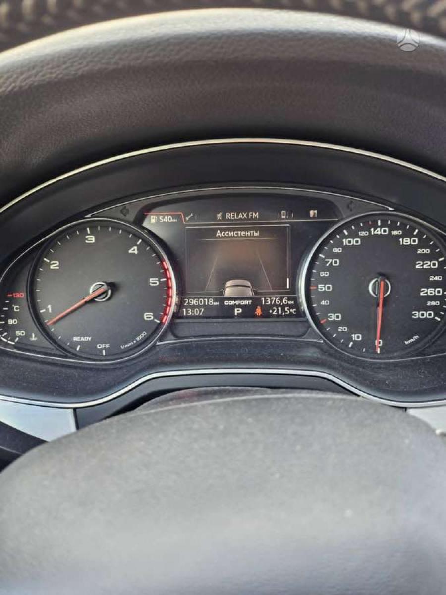 Grey Audi Q7 2015 in Plunge, with an engine capacity of 2.97 L and mileage of 296 thousand km for 19000 €, photo 14 on AUTOMOTO.COM.LV