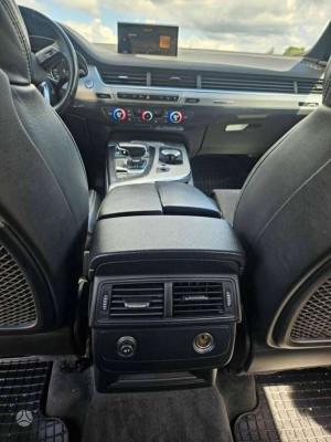 Grey Audi Q7 2015 in Plunge, with an engine capacity of 2.97 L and mileage of 296 thousand km for 19000 €, photo 15 on AUTOMOTO.COM.LV
